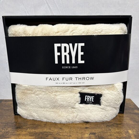 Frye | Bedding | Frye Luxe Faux Fur Throw Blanket Cozy Textured Soft ...